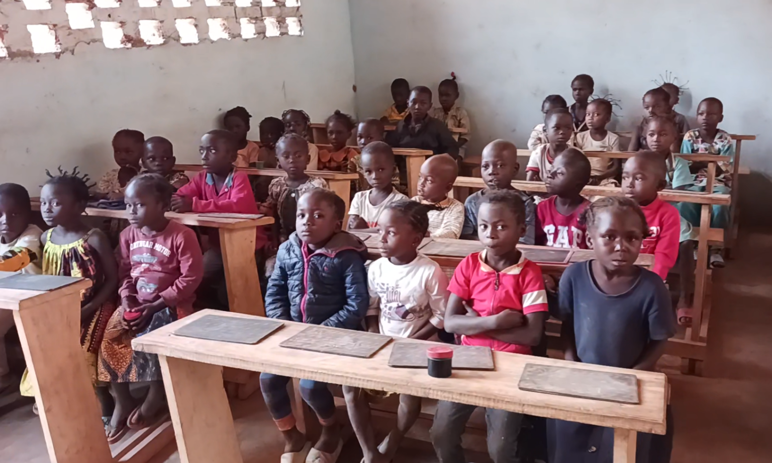 Finaliser les travaux de l’école chrétienne Bokanga et préparer un ...